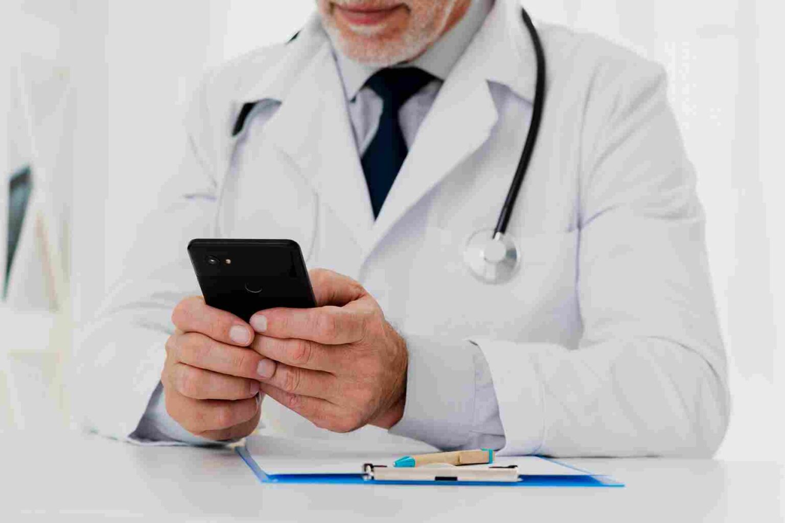Apps médicos: como funcionam e 8 melhores